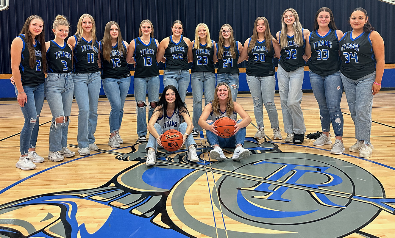 Titans blending youth, experience | Nance County Journal